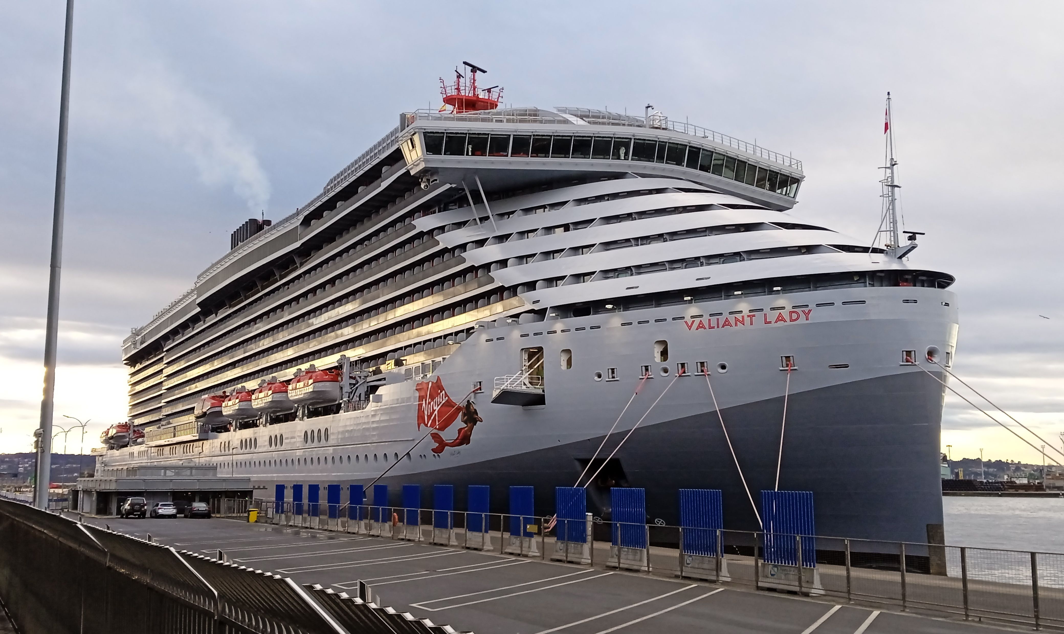 Review, Overview, Pros & Cons, and Essential Sailing Tips | Valiant ...